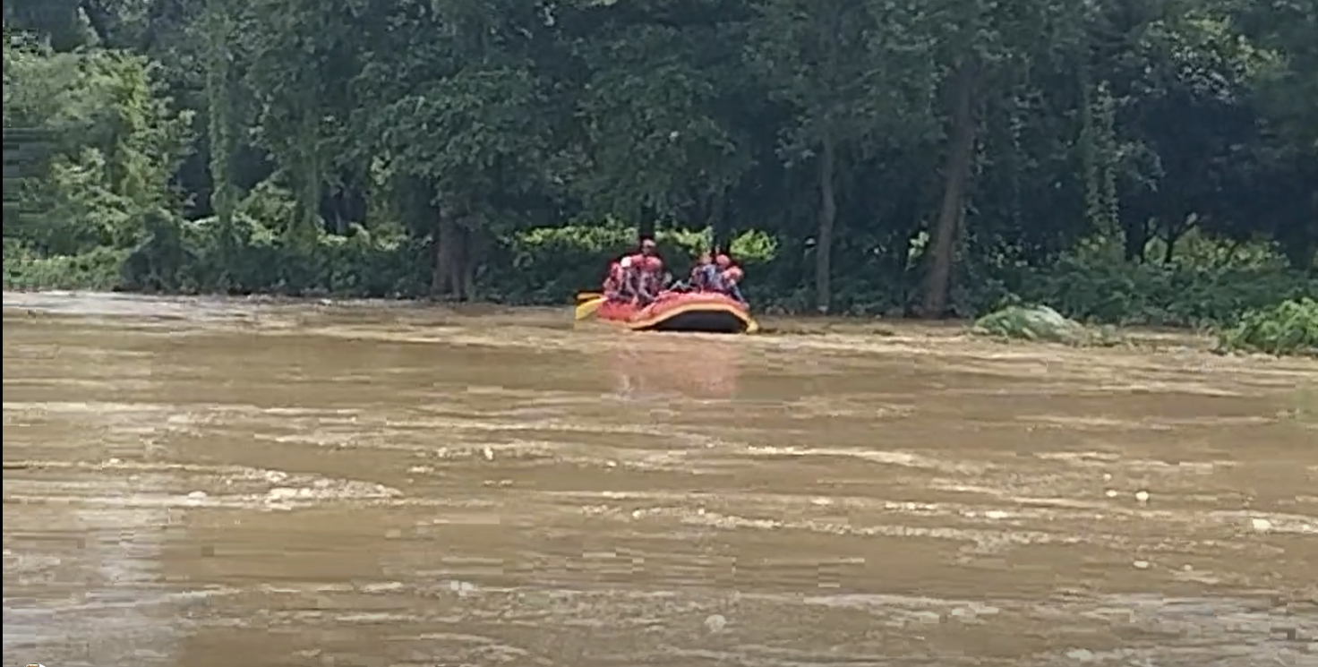टिकटक बनाउने क्रममा खोलामा हामफालेका युवक दुई दिनदेखि बेपत्ता - Nepal ...